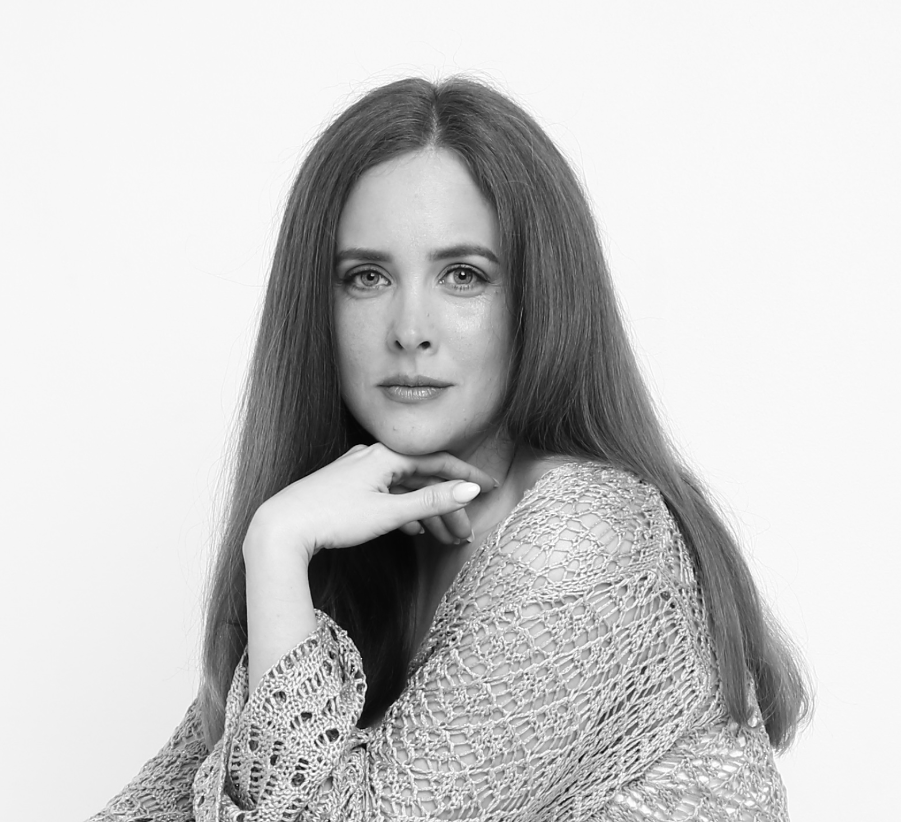 Cecilia Hallberg’s Emotional New Release Tackles the Challenges of Love ...