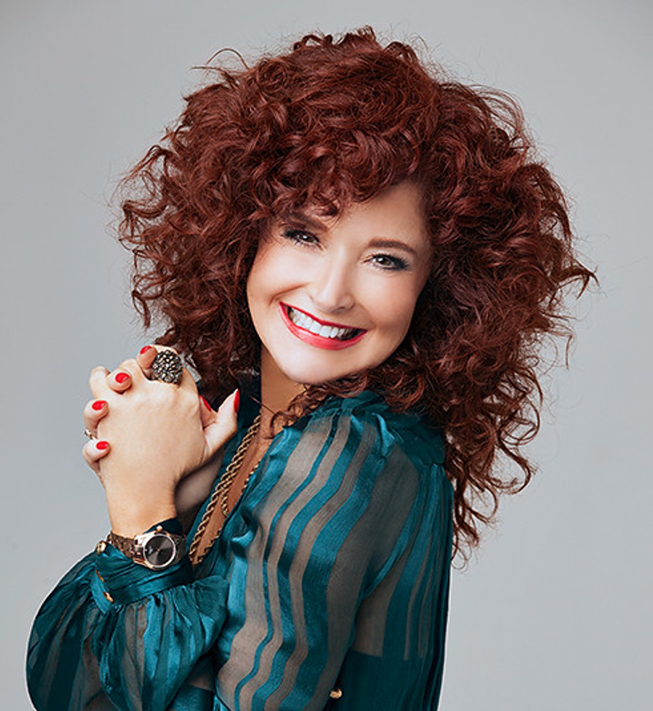“The Same Old Story”: Dwayna Litz’s Christmas Song for Togetherness ...